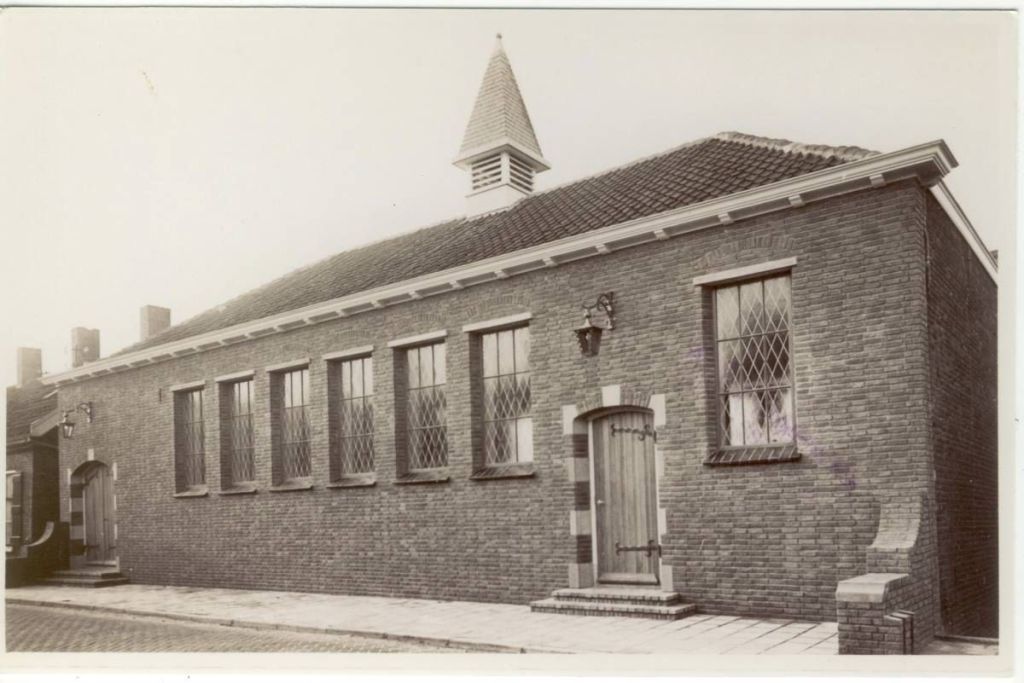 Het bijwonen van diensten in de Oud Gereformeerde Gemeente van ...